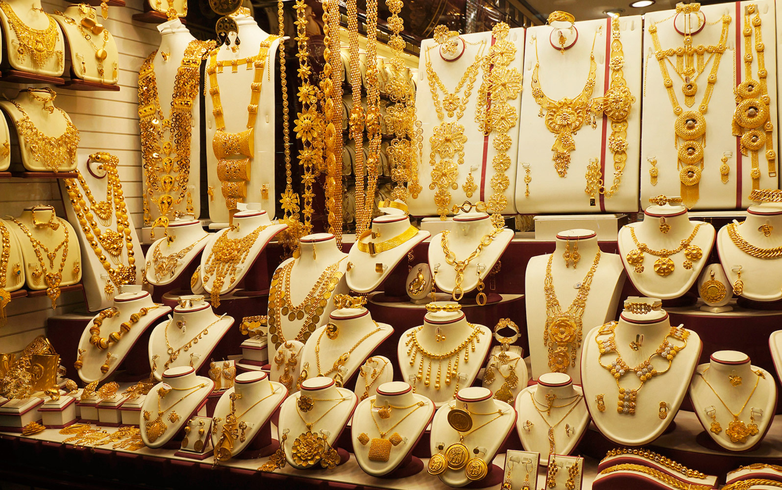 Distinctively Dubai Experiences